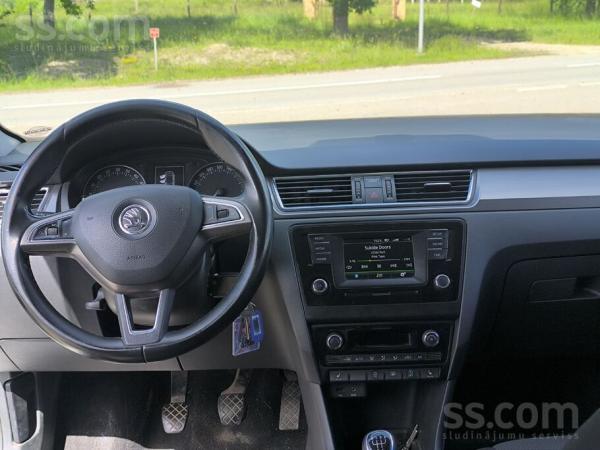 White Skoda Rapid 2015 in Tukums, with an engine capacity of 1.60 L and mileage of 442 thousand km for 2890 €, photo 7 on AUTOMOTO.COM.LV