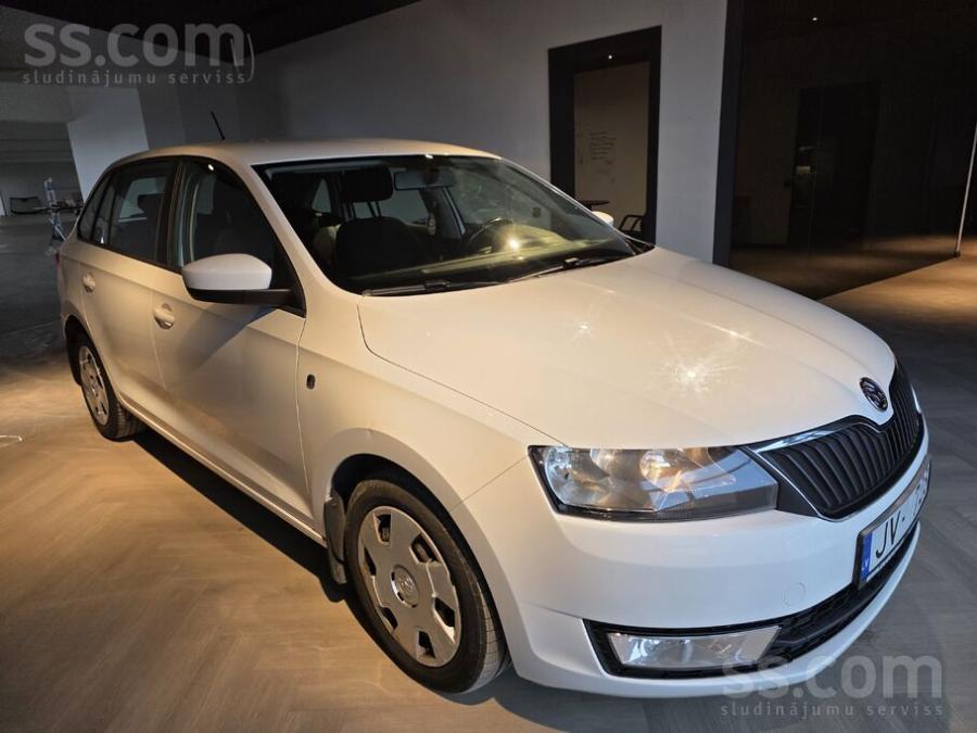 White Skoda Rapid 2015 in Riga, with an engine capacity of 1.60 L and mileage of 207 thousand km for 3800 €, photo 1 on AUTOMOTO.COM.LV