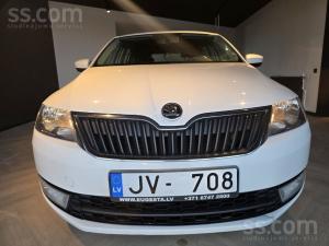 White Skoda Rapid 2015 in Riga, with an engine capacity of 1.60 L and mileage of 207 thousand km for 3800 €, photo 3 on AUTOMOTO.COM.LV