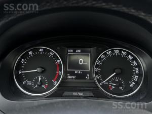 Белый Шкода Рапид 2015 в Рига, объемом двигателя 1.20 л и пробегом 260 тыс. км за 6200 €, фото 17 на AUTOMOTO.COM.LV