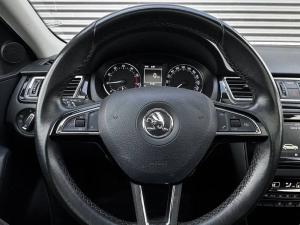 Balts Skoda Rapid 2015 Rīga, ar dzinēja tilpumu 1.20 L un nobraukumu 260 tūkst. km par 6200 €, foto 16 vietnē AUTOMOTO.COM.LV