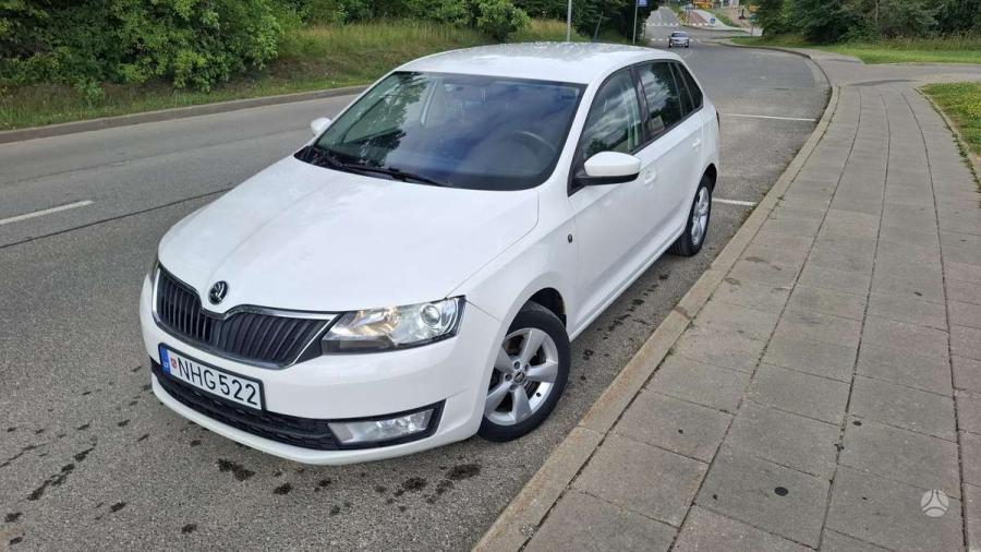 Balts Skoda Rapid 2015 Viļņa, ar dzinēja tilpumu 1.60 L un nobraukumu 165 tūkst. km par 4900 €, foto 1 vietnē AUTOMOTO.COM.LV
