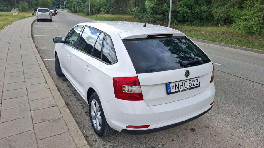 Balts Skoda Rapid 2015 Viļņa, ar dzinēja tilpumu 1.60 L un nobraukumu 165 tūkst. km par 4900 €, foto 7 vietnē AUTOMOTO.COM.LV