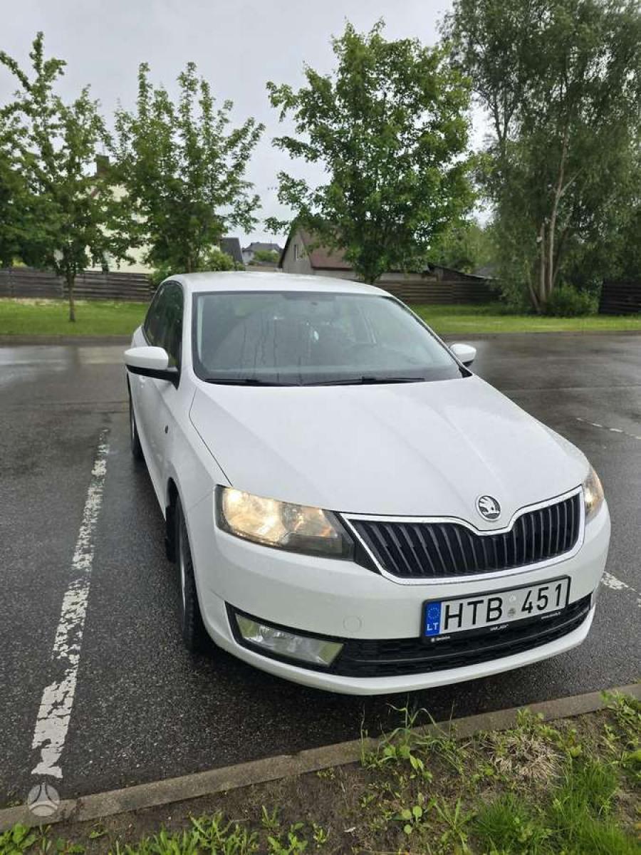 Balts Skoda Rapid 2015 Telšiai, ar dzinēja tilpumu 1.20 L un nobraukumu 157 tūkst. km par 4500 €, foto 1 vietnē AUTOMOTO.COM.LV