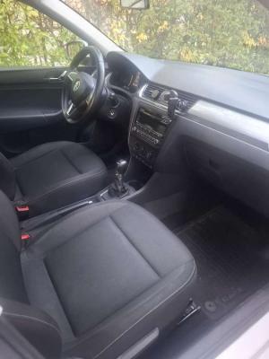 Balts Skoda Rapid 2015 Telšiai, ar dzinēja tilpumu 1.20 L un nobraukumu 157 tūkst. km par 4500 €, foto 6 vietnē AUTOMOTO.COM.LV