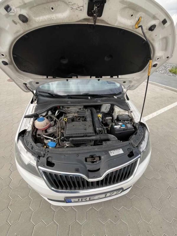 Balts Skoda Rapid 2015 Kauņa, ar dzinēja tilpumu 1.20 L un nobraukumu 255 tūkst. km par 4150 €, foto 5 vietnē AUTOMOTO.COM.LV