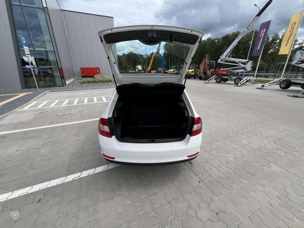 Balts Skoda Rapid 2015 Kauņa, ar dzinēja tilpumu 1.20 L un nobraukumu 255 tūkst. km par 4150 €, foto 6 vietnē AUTOMOTO.COM.LV