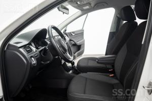 White Skoda Rapid 2015 in Tallinn, with an engine capacity of 1.20 L and mileage of 89 thousand km for 5999 €, photo 10 on AUTOMOTO.COM.LV