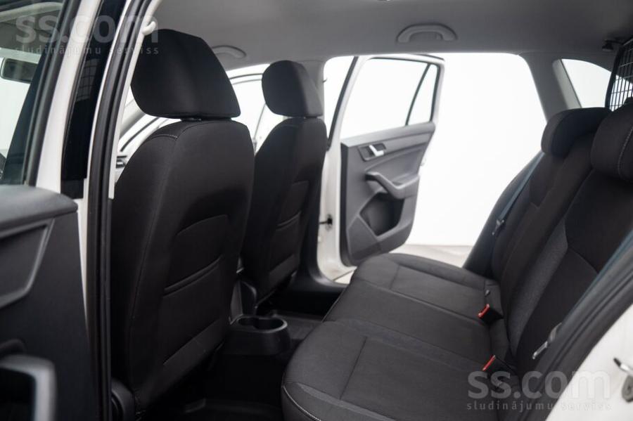 White Skoda Rapid 2015 in Tallinn, with an engine capacity of 1.20 L and mileage of 89 thousand km for 5999 €, photo 11 on AUTOMOTO.COM.LV