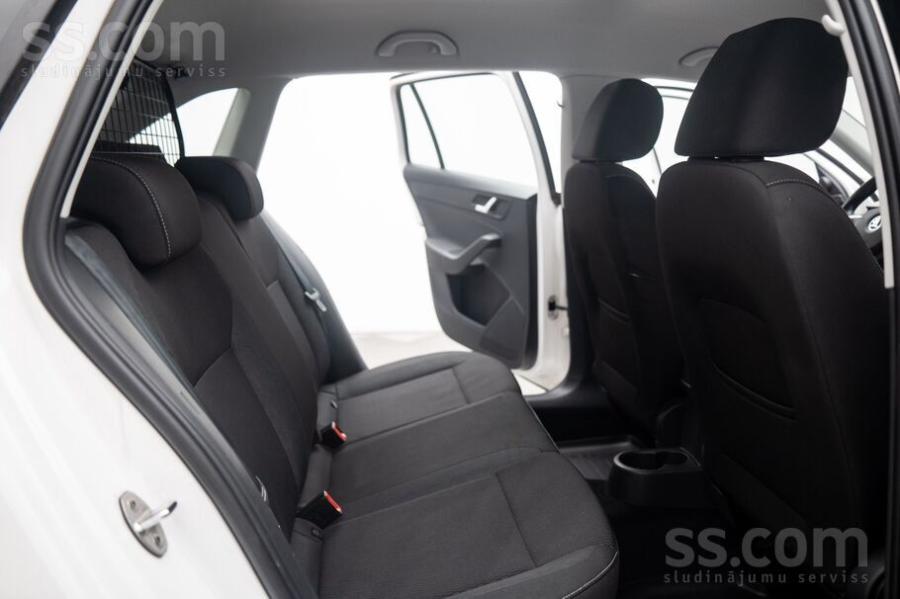 White Skoda Rapid 2015 in Tallinn, with an engine capacity of 1.20 L and mileage of 89 thousand km for 5999 €, photo 12 on AUTOMOTO.COM.LV