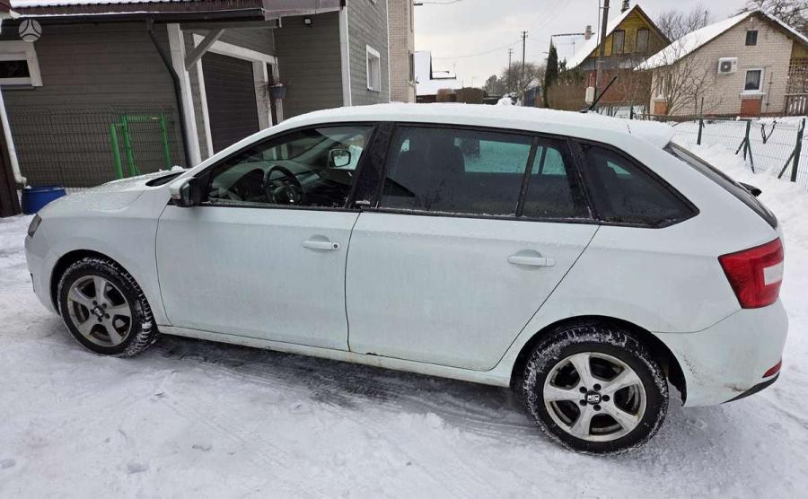 Balts Skoda Rapid 2016 Panevēža, ar dzinēja tilpumu 1.42 L un nobraukumu 143 tūkst. km par 5500 €, foto 2 vietnē AUTOMOTO.COM.LV
