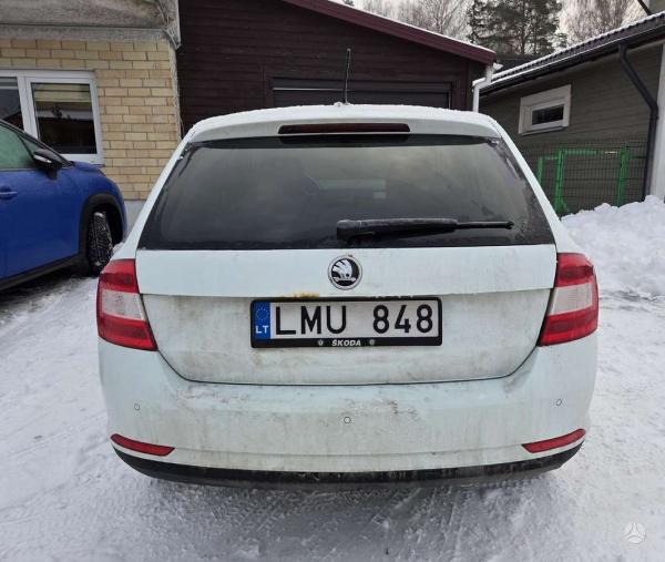 Balts Skoda Rapid 2016 Panevēža, ar dzinēja tilpumu 1.42 L un nobraukumu 143 tūkst. km par 5500 €, foto 4 vietnē AUTOMOTO.COM.LV