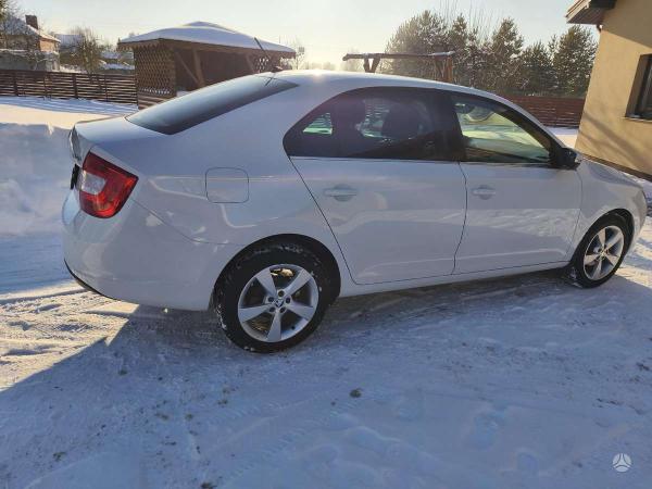 White Skoda Rapid 2017 in Siauliai, with an engine capacity of 1.20 L and mileage of 148 thousand km for 8100 €, photo 8 on AUTOMOTO.COM.LV