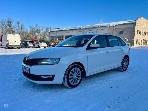 White Skoda Rapid 2017 in Birzai, with an engine capacity of 1.60 L and mileage of 260 thousand km for 3100 €, photo 1 on AUTOMOTO.COM.LV