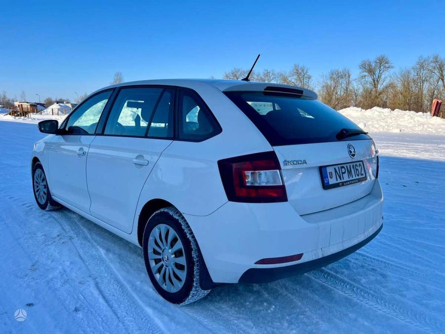 Balts Skoda Rapid 2017 Biržai, ar dzinēja tilpumu 1.60 L un nobraukumu 260 tūkst. km par 3100 €, foto 3 vietnē AUTOMOTO.COM.LV
