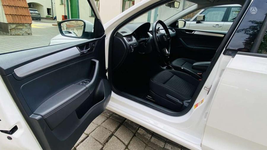 Balts Skoda Rapid 2017 Viļņa, ar dzinēja tilpumu 1.40 L un nobraukumu 223 tūkst. km par 5950 €, foto 13 vietnē AUTOMOTO.COM.LV