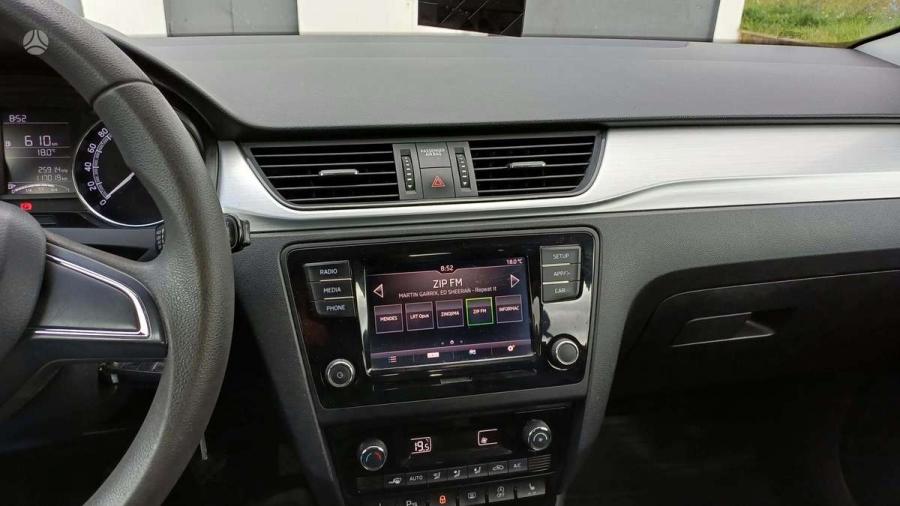 Balts Skoda Rapid 2017 Elektrėnai, ar dzinēja tilpumu 1.00 L un nobraukumu 117 tūkst. km par 6250 €, foto 3 vietnē AUTOMOTO.COM.LV
