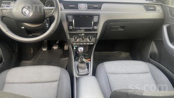 White Skoda Rapid 2018 in Riga, with an engine capacity of 1.00 L and mileage of 209 thousand km for 4700 €, photo 10 on AUTOMOTO.COM.LV