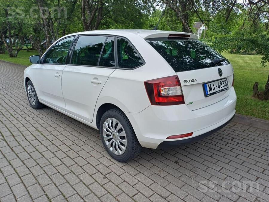 White Skoda Rapid 2019 in Riga, with an engine capacity of 1.00 L and mileage of 239 thousand km for 4990 €, photo 4 on AUTOMOTO.COM.LV