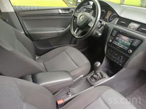 White Skoda Rapid 2019 in Riga, with an engine capacity of 1.00 L and mileage of 239 thousand km for 4990 €, photo 9 on AUTOMOTO.COM.LV
