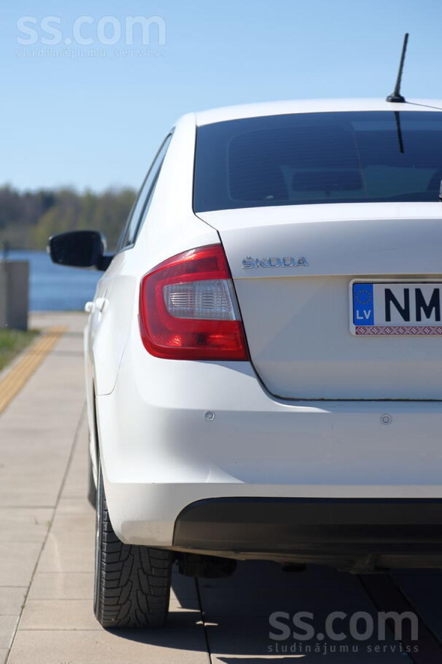 Balts Skoda Rapid 2017 Ogre, ar dzinēja tilpumu 1.50 L un nobraukumu 218 tūkst. km par 8000 €, foto 4 vietnē AUTOMOTO.COM.LV