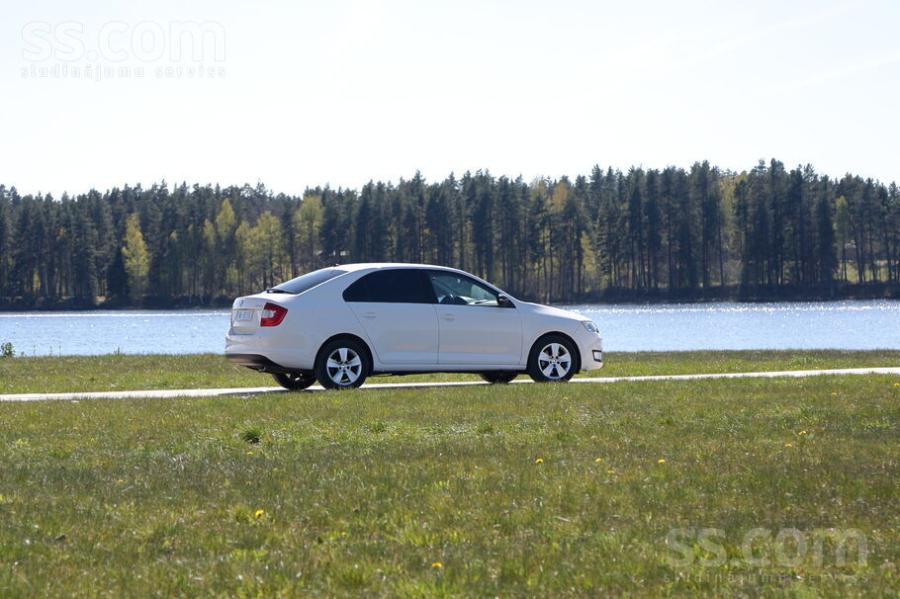 Balts Skoda Rapid 2017 Ogre, ar dzinēja tilpumu 1.50 L un nobraukumu 218 tūkst. km par 8000 €, foto 9 vietnē AUTOMOTO.COM.LV