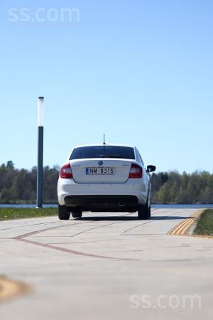 Balts Skoda Rapid 2017 Ogre, ar dzinēja tilpumu 1.50 L un nobraukumu 218 tūkst. km par 8000 €, foto 10 vietnē AUTOMOTO.COM.LV