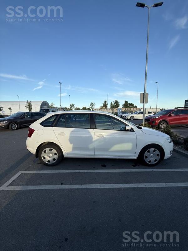 Balts Skoda Rapid 2015 Rīga, ar dzinēja tilpumu 1.60 L un nobraukumu 271 tūkst. km par 4750 €, foto 5 vietnē AUTOMOTO.COM.LV