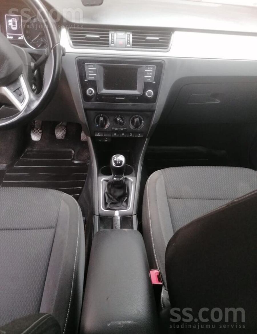 Balts Skoda Rapid 2015 Rīga, ar dzinēja tilpumu 1.60 L un nobraukumu 271 tūkst. km par 4750 €, foto 9 vietnē AUTOMOTO.COM.LV