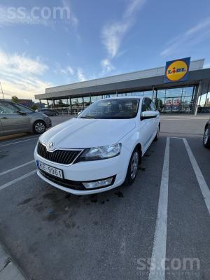 Balts Skoda Rapid 2015 Rīga, ar dzinēja tilpumu 1.60 L un nobraukumu 271 tūkst. km par 4750 €, foto  vietnē AUTOMOTO.COM.LV