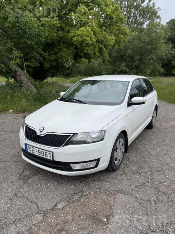 Skoda Rapid 2015 in Riga on AUTOMOTO.COM.LV White Skoda Rapid 2015 in Riga, with an engine capacity of 1.60 L and mileage of 271 thousand km for 3250 €, photo 1 on AUTOMOTO.COM.LV