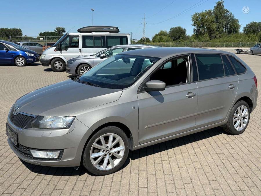Dzeltens Skoda Rapid 2014 Marijampole, ar dzinēja tilpumu 1.20 L un nobraukumu 188 tūkst. km par 2650 €, foto 5 vietnē AUTOMOTO.COM.LV