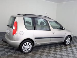 Beige Skoda Roomster 2008 in Tallinn, with an engine capacity of 1.40 L and mileage of 321 thousand km for 799 €, photo 4 on AUTOMOTO.COM.LV