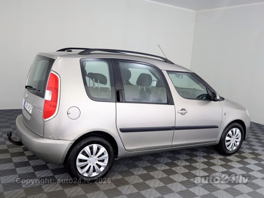 Beige Skoda Roomster 2008 in Tallinn, with an engine capacity of 1.40 L and mileage of 321 thousand km for 799 €, photo 4 on AUTOMOTO.COM.LV