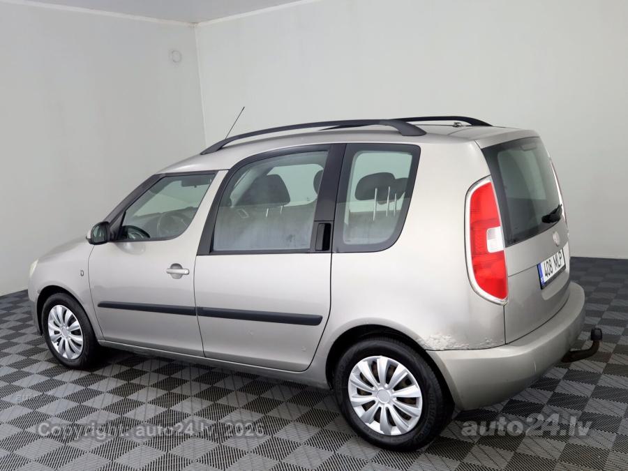 Beige Skoda Roomster 2008 in Tallinn, with an engine capacity of 1.40 L and mileage of 321 thousand km for 799 €, photo 5 on AUTOMOTO.COM.LV