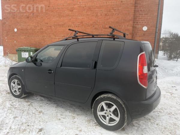 Melns Skoda Roomster 2007 Gulbene, ar dzinēja tilpumu 1.40 L un nobraukumu 250 tūkst. km par 1190 €, foto 3 vietnē AUTOMOTO.COM.LV