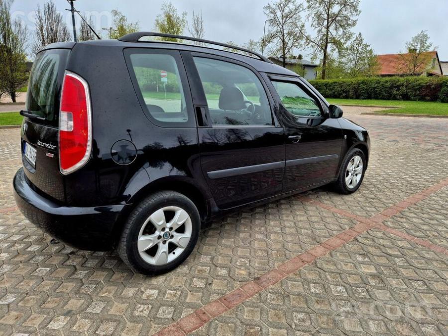 Melns Skoda Roomster 2008 Jelgava, ar dzinēja tilpumu 1.90 L un nobraukumu 287 tūkst. km par 3650 €, foto 5 vietnē AUTOMOTO.COM.LV