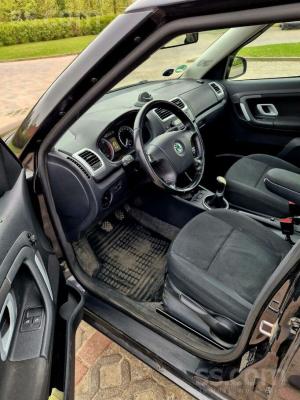 Melns Skoda Roomster 2008 Jelgava, ar dzinēja tilpumu 1.90 L un nobraukumu 287 tūkst. km par 3650 €, foto 10 vietnē AUTOMOTO.COM.LV