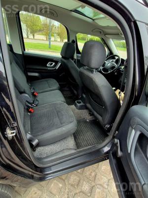 Melns Skoda Roomster 2008 Jelgava, ar dzinēja tilpumu 1.90 L un nobraukumu 287 tūkst. km par 3650 €, foto 13 vietnē AUTOMOTO.COM.LV