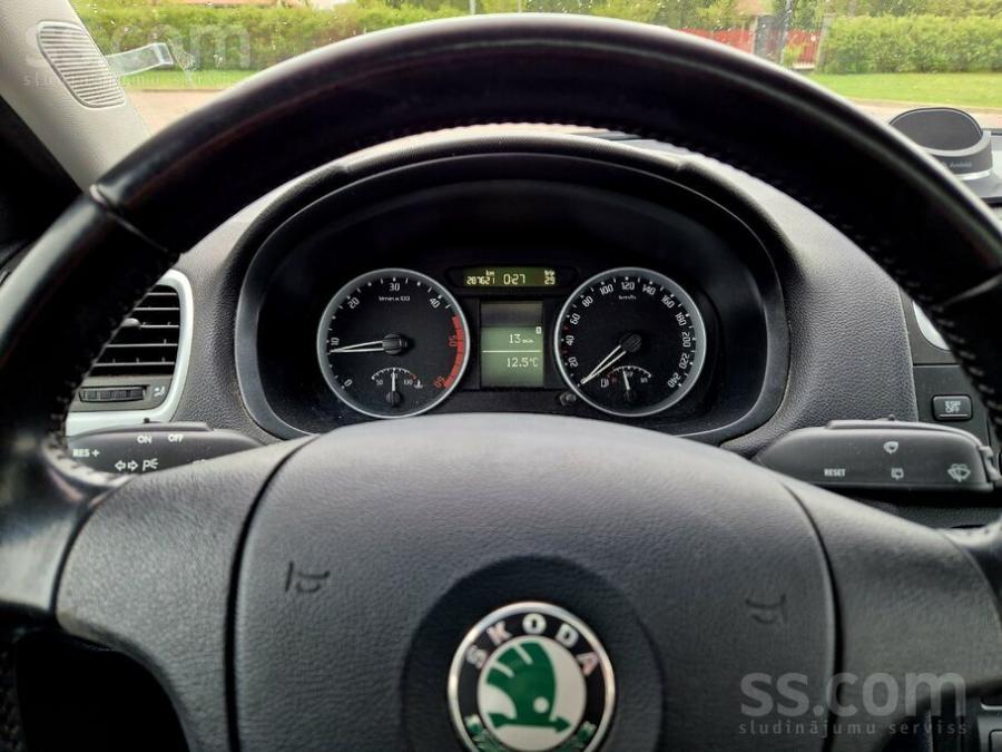 Melns Skoda Roomster 2008 Jelgava, ar dzinēja tilpumu 1.90 L un nobraukumu 287 tūkst. km par 3650 €, foto 22 vietnē AUTOMOTO.COM.LV