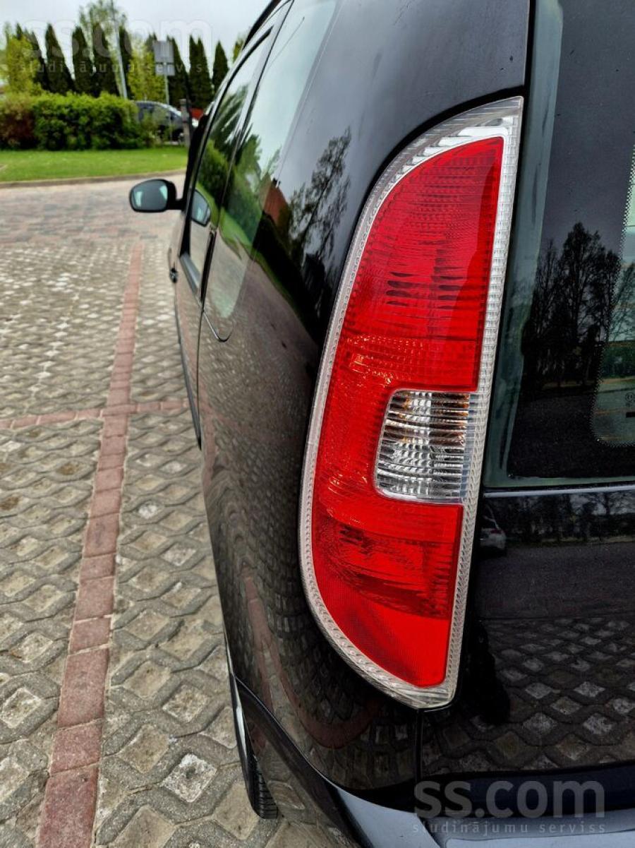Melns Skoda Roomster 2008 Jelgava, ar dzinēja tilpumu 1.90 L un nobraukumu 287 tūkst. km par 3650 €, foto 35 vietnē AUTOMOTO.COM.LV