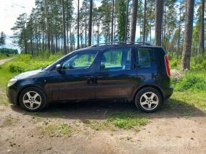 Melns Skoda Roomster 2008 Talsi, ar dzinēja tilpumu 1.40 L un nobraukumu 318 tūkst. km par 570 €, foto 4 vietnē AUTOMOTO.COM.LV