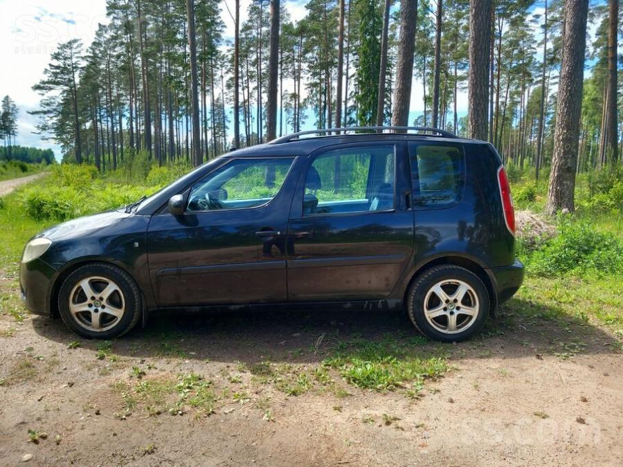 Melns Skoda Roomster 2008 Talsi, ar dzinēja tilpumu 1.40 L un nobraukumu 318 tūkst. km par 570 €, foto 4 vietnē AUTOMOTO.COM.LV