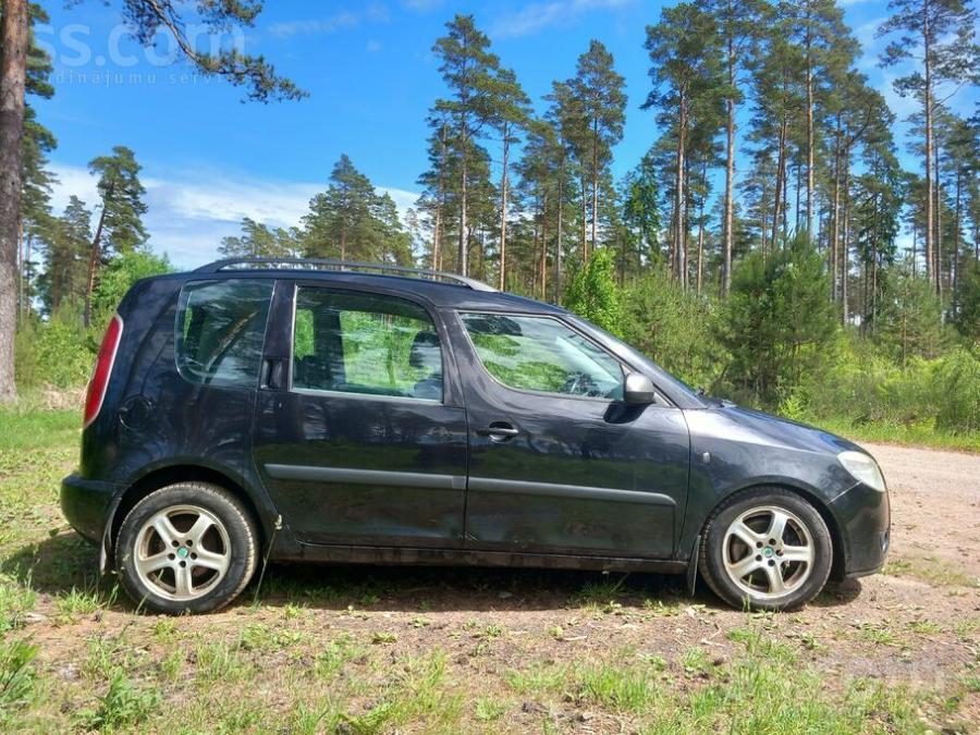 Melns Skoda Roomster 2008 Talsi, ar dzinēja tilpumu 1.40 L un nobraukumu 318 tūkst. km par 570 €, foto 7 vietnē AUTOMOTO.COM.LV