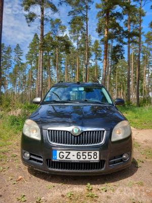 Melns Skoda Roomster 2008 Talsi, ar dzinēja tilpumu 1.40 L un nobraukumu 318 tūkst. km par 570 €, foto 8 vietnē AUTOMOTO.COM.LV