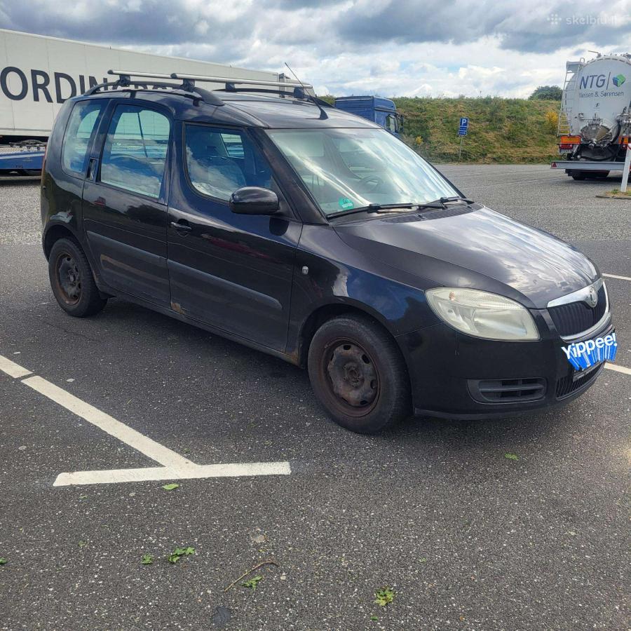 Melns Skoda Roomster 2007 Kauņa, ar dzinēja tilpumu 1.40 L un nobraukumu 300 tūkst. km par 750 €, foto 2 vietnē AUTOMOTO.COM.LV