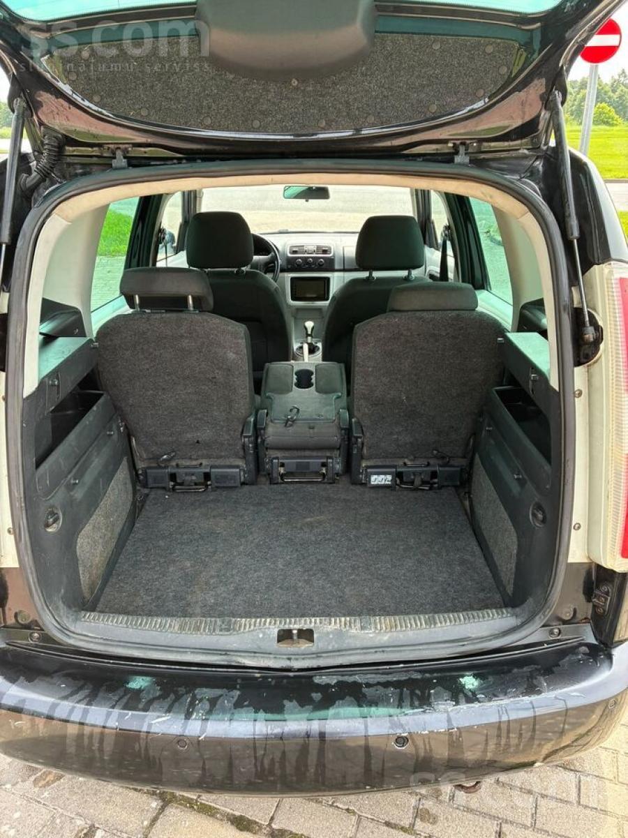 Melns Skoda Roomster 2007 Liepāja, ar dzinēja tilpumu 1.40 L un nobraukumu 303 tūkst. km par 1600 €, foto 5 vietnē AUTOMOTO.COM.LV