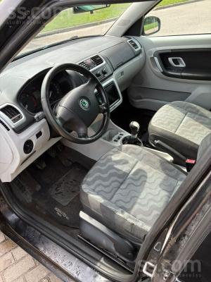 Melns Skoda Roomster 2007 Liepāja, ar dzinēja tilpumu 1.40 L un nobraukumu 303 tūkst. km par 1600 €, foto 7 vietnē AUTOMOTO.COM.LV