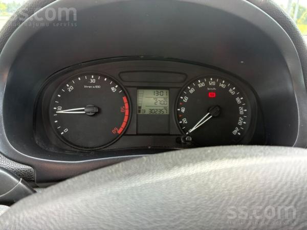 Melns Skoda Roomster 2007 Liepāja, ar dzinēja tilpumu 1.40 L un nobraukumu 303 tūkst. km par 1600 €, foto 7 vietnē AUTOMOTO.COM.LV