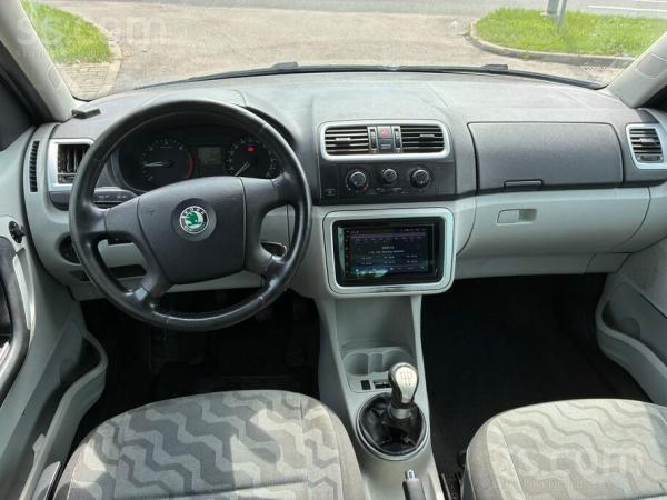 Melns Skoda Roomster 2007 Liepāja, ar dzinēja tilpumu 1.40 L un nobraukumu 303 tūkst. km par 1600 €, foto 8 vietnē AUTOMOTO.COM.LV